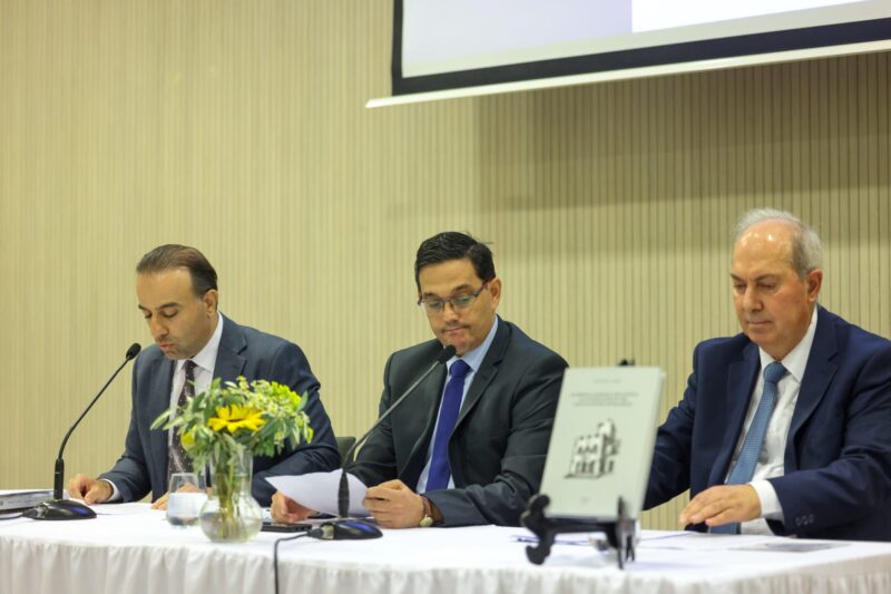 Στο Προεδρικό Μέγαρο το βιβλίου του Δρ. Λούη από την Κατωκοπιά ...